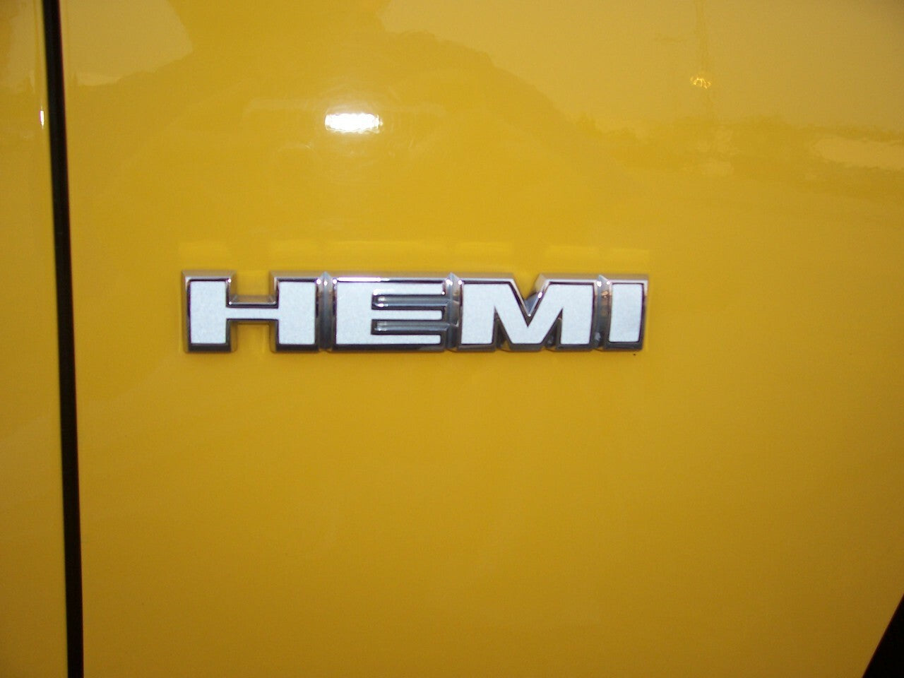 Hemi Logo Wallpaper